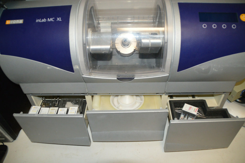 Sirona Cerec InLab MC XL CAD/CAM ANLAGE Schleifeinheit Geprüft 1403 ...